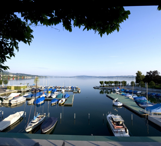Place of extraordinary adventure and gastronomy | Marina Lachen SZ ...